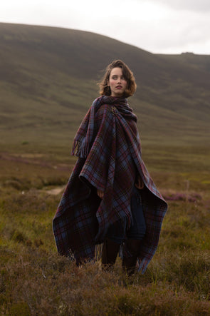 HIGHLANDER RUANA – Great Scot
